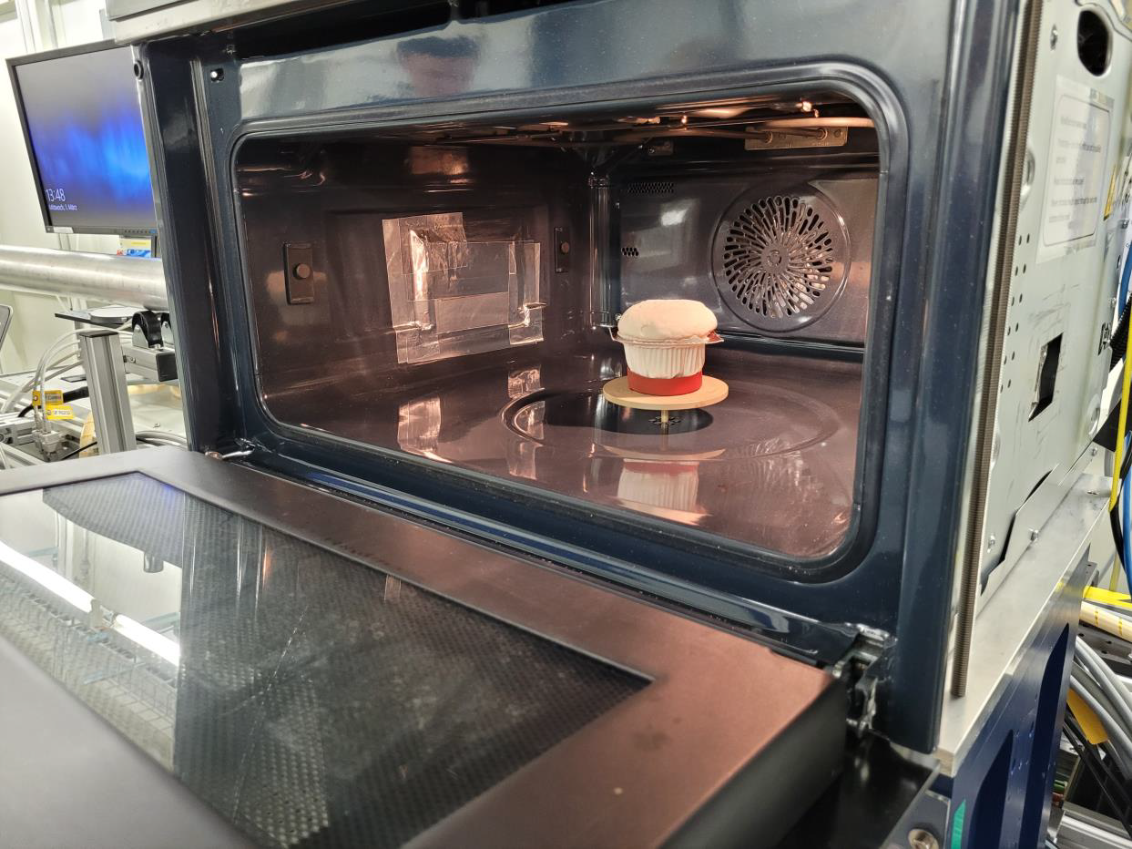 3D in situ analysis of the baking of gluten-free bread - Beams